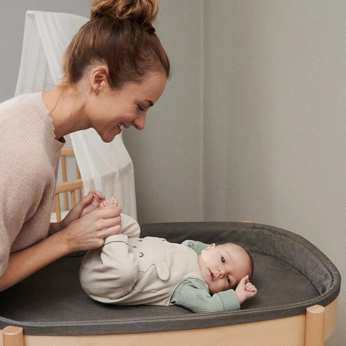 What’s the difference between the Stokke Sleepi V2 and V3? | Dimples Blog